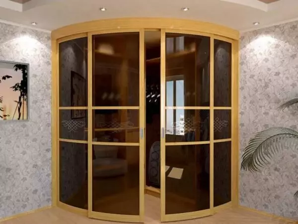 An example of radius doors