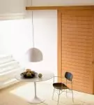 Przesuwne drzwi z stałymi lamellami