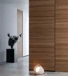 Κρυφές πόρτες στο διάδρομο