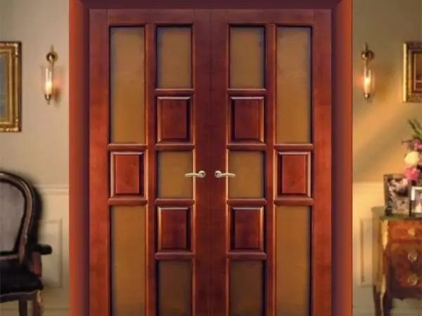 Пример за еквиондо-десни врати