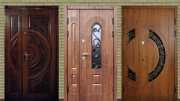 Metalden yapılmış bivalve giriş kapılarının örnekleri