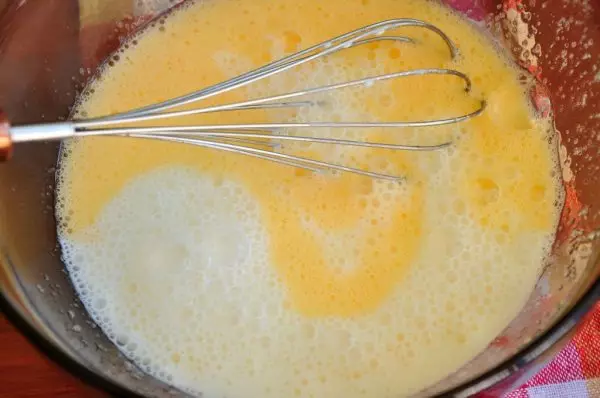 Mistura de leite de ovo