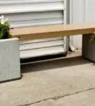 Lesena klop z betonskimi nosilci