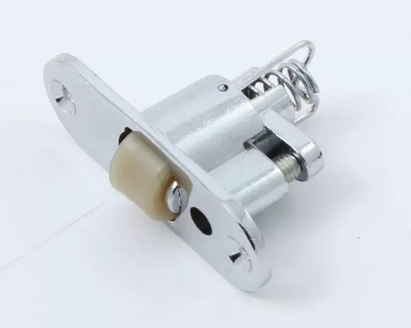 Roller latch for კარი