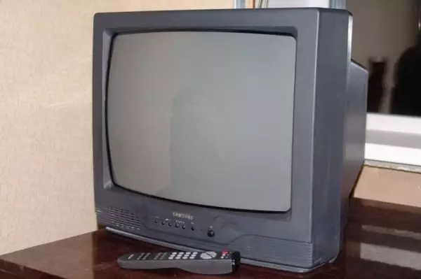 TV de mostra antiga