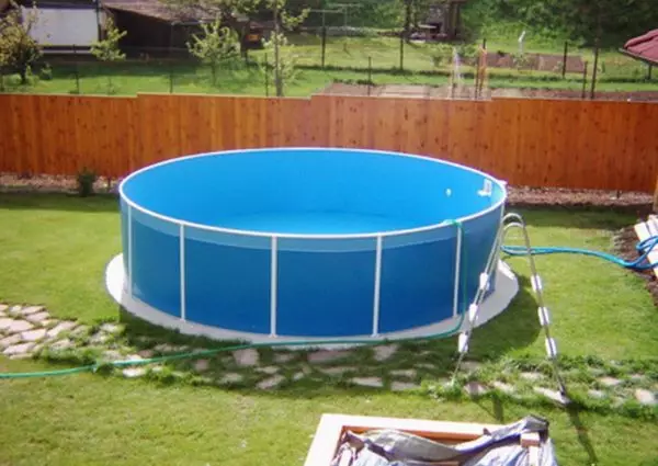 Pool collapsible.
