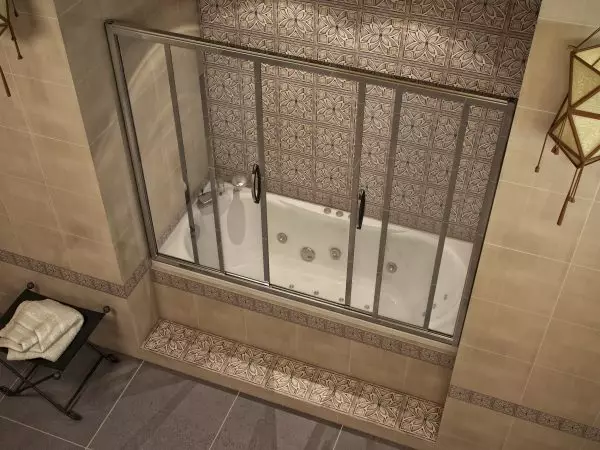Cam bölümü ile banyo