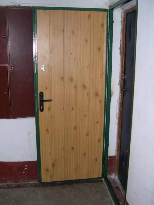Outlet Door
