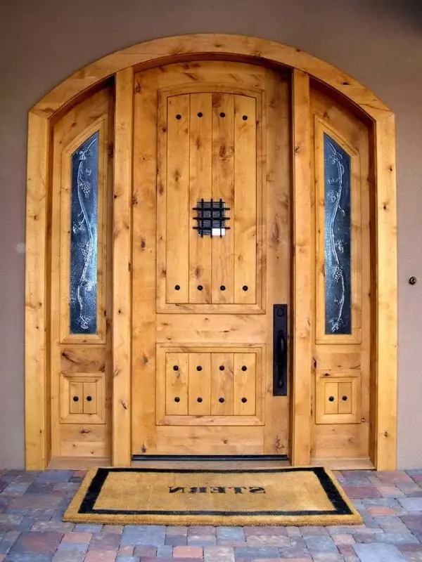 Drvena ulazna vrata za dom