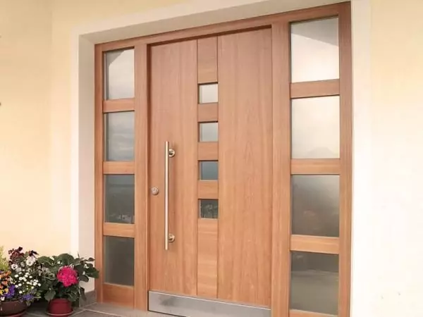 Opcja drzwi ze szkłem