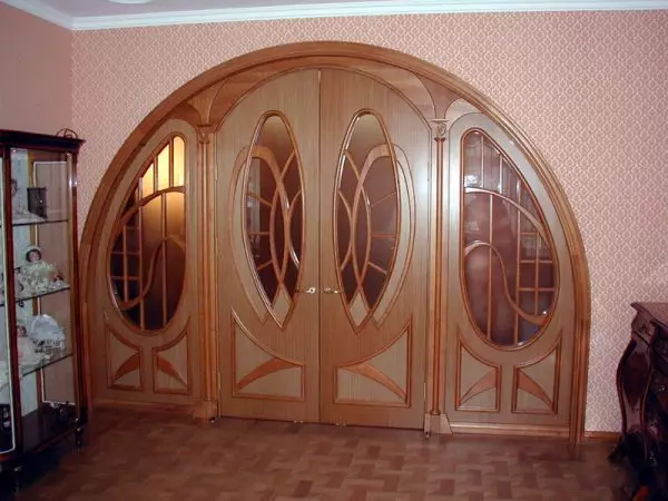 Arched doors in the living room