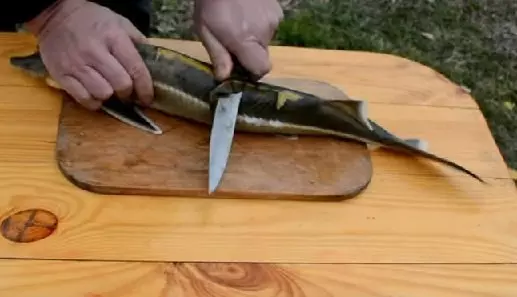Стерлинг нож наряза първия перка