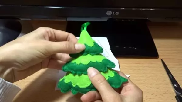 Χριστουγεννιάτικο δέντρο πράσινο τσόχα
