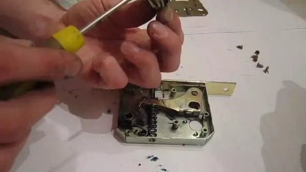 Разглобяване на ключалка
