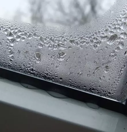 Condensaat op plastic venster