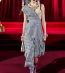 Dolce Gabbana'dan karmaşık croy elbisesi