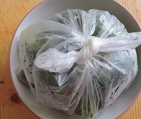 中文黃瓜在包裝中
