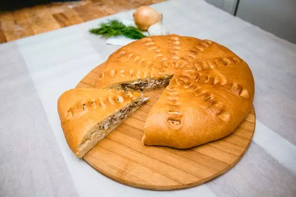 Torta s piščancem in kvašenim testom