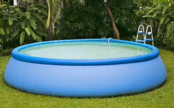 Piscina inflável