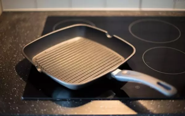 Teflon coating frying pan.