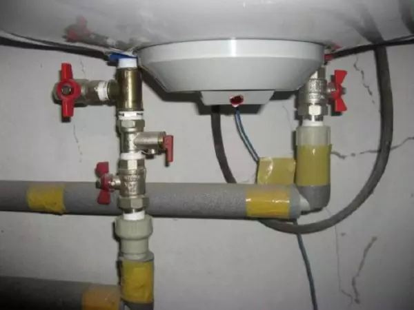 Connect the boiler to the pipes of the water supply