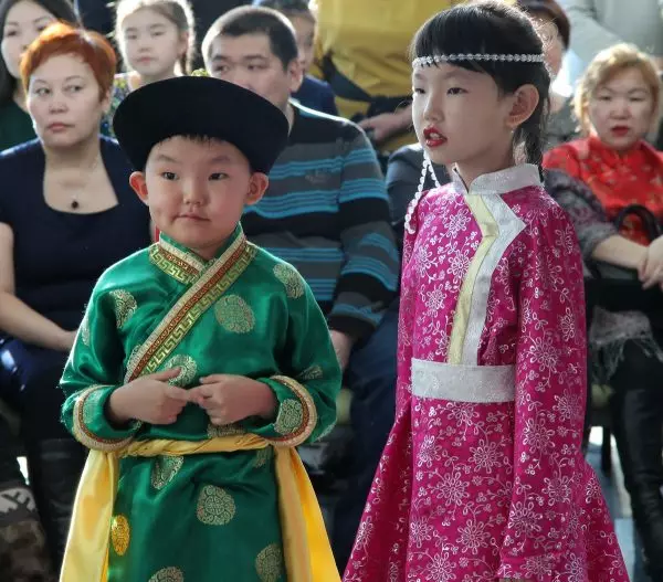 Buryat Bambini in vacanza