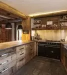 Virtuvės chaletas iš medienos masyvo