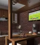 الديكور الجدار الداكن للمطبخ مع تصميم علوي