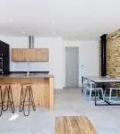 Keuken-woonkamer in studio-appartement met loft Designer