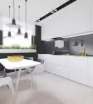 Spektakularni lusteri u kuhinji u stilu minimalizma
