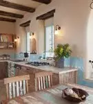 Großes Küche-Esszimmer mit mediterranem Design