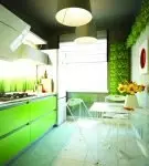 باورچی خانے میں روشن سبز ہیڈسیٹ اور پلمبنگ