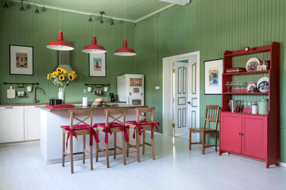 خوبصورت باورچی خانه جي داخلي ۾ سبز استر