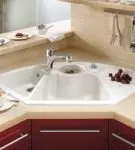 شستن گوشه در قفسه نوار