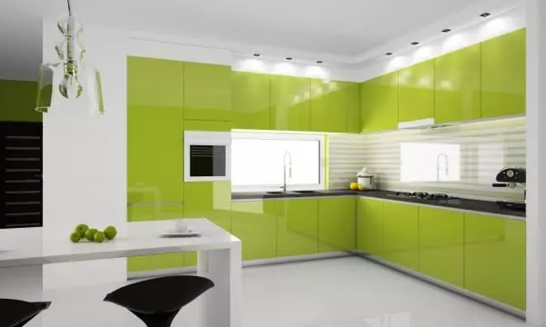 Virtuve zaļā interjerā