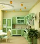 輕型廚房用頭綠色的陰影頭