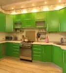 Bucătăria verde-bej în casă