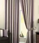 窗帘垂直条纹为客厅
