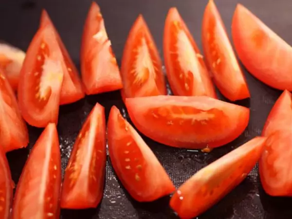 Yollu pomidor