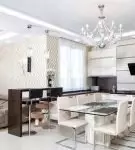 Granda Kitchen-salono en klasika stilo