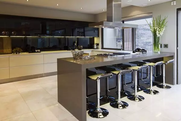 Snygga möbler i köket med modern design