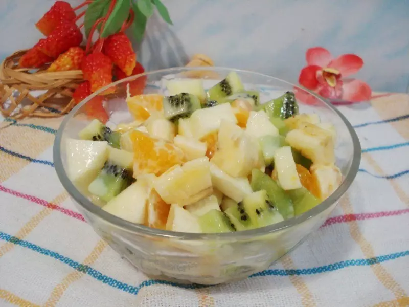 5 New Year Salads with Mandarins 2623_4