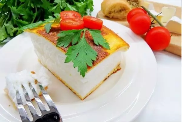 Omelet "Polar" op 'n bord