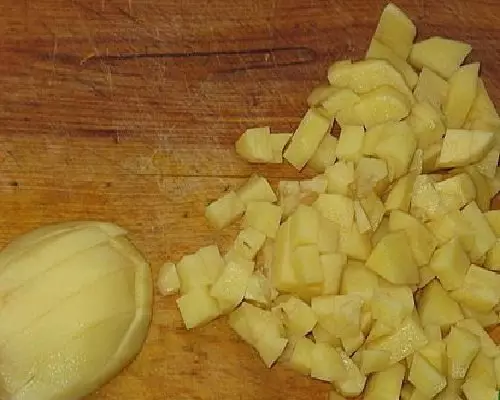 Исечени компири