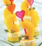 Canape de frutas con mandarina