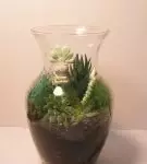 Florario en jarrón