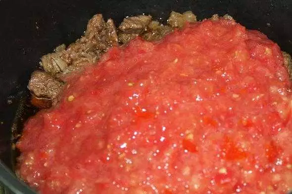 Tomato in meat