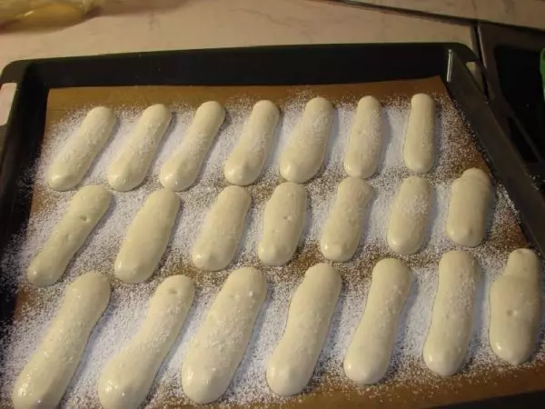 Savoyardi Cookies sa Baking