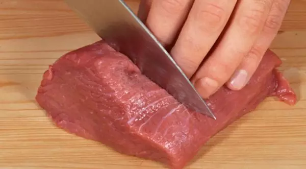 Cutting veal