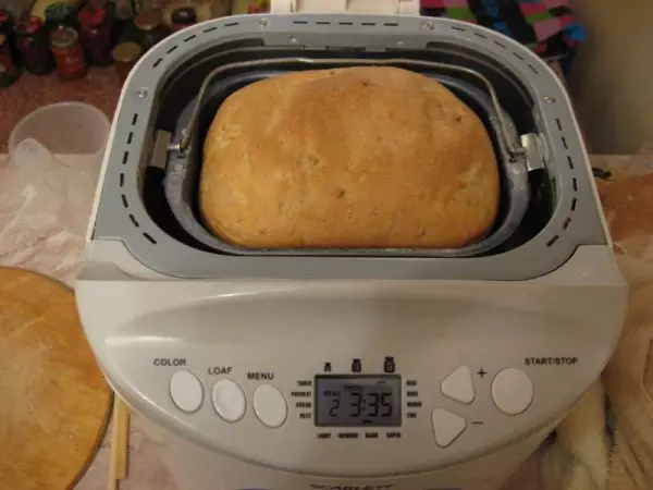 Roti Banana Bersedia dalam Pembuat Roti